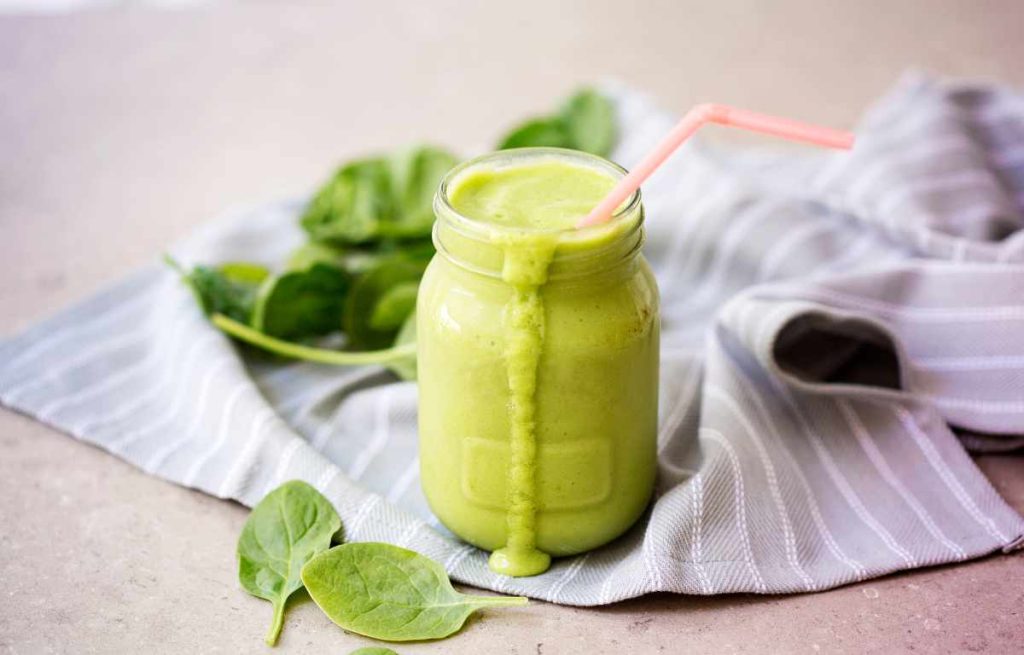 The Best Skinny Fit Green Smoothie Recipe - Skinny Fit Mama