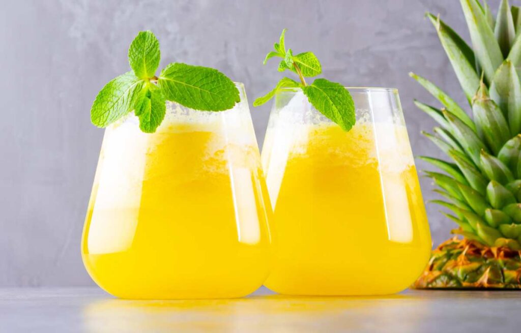 10 Most Refreshing Nonalcoholic Pineapple Summer Drinks You Must Try ...